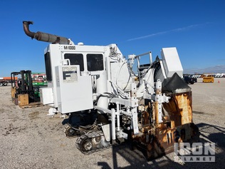 Miller Formless M-1000 M-1000 Curb and Gutter Machine in Morris ...