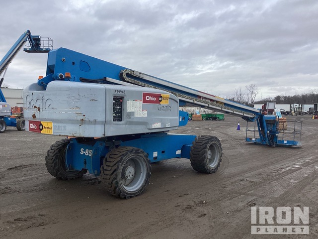 2013 Genie S85 4WD Diesel Telescopic Boom Lift in South Vienna, Ohio ...