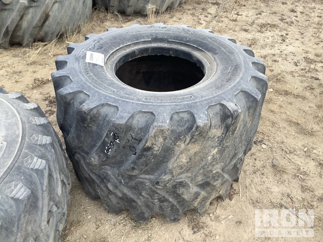 48X31.00-20 Tires in Nisku, Alberta, Canada (IronPlanet Item #10874156)