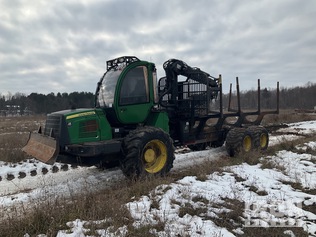 2013 John Deere 1010E 6x6 Clam Bunk Cultivator in Williamsburg ...