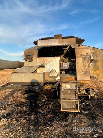 Gleaner R60 Combine Harvester in Milo, Iowa, United States (IronPlanet ...