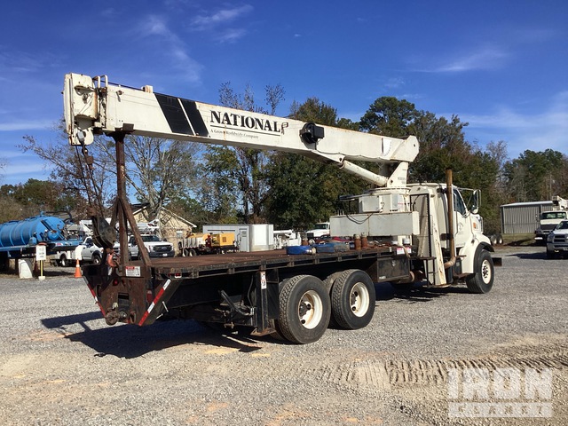 1999 National 900 48000 lb Straight Boom on 2000 Sterling LT9500 4x2 ...