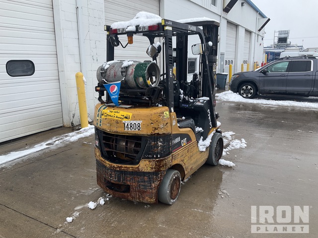 Cat C4000 3650 lb Lift Truck Forks in Howell, Michigan, United States ...