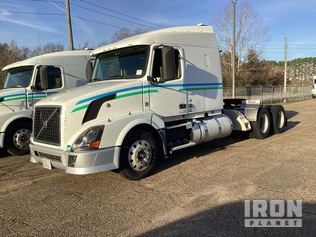 2014 Volvo VNL64T-630 8x2 T/A Sleeper Truck Tractor in Plaquemine ...