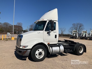 2009 International 8600 4x2 S/A Day Cab Truck Tractor in Zebulon, North ...
