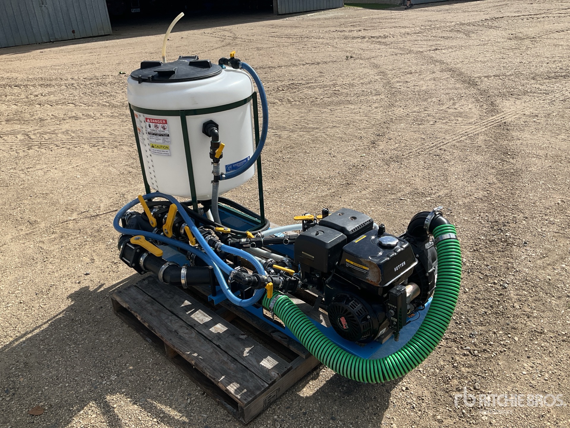 Setter Manufacuring 40 gal 3 in Chemical Handler | Ritchie Bros ...