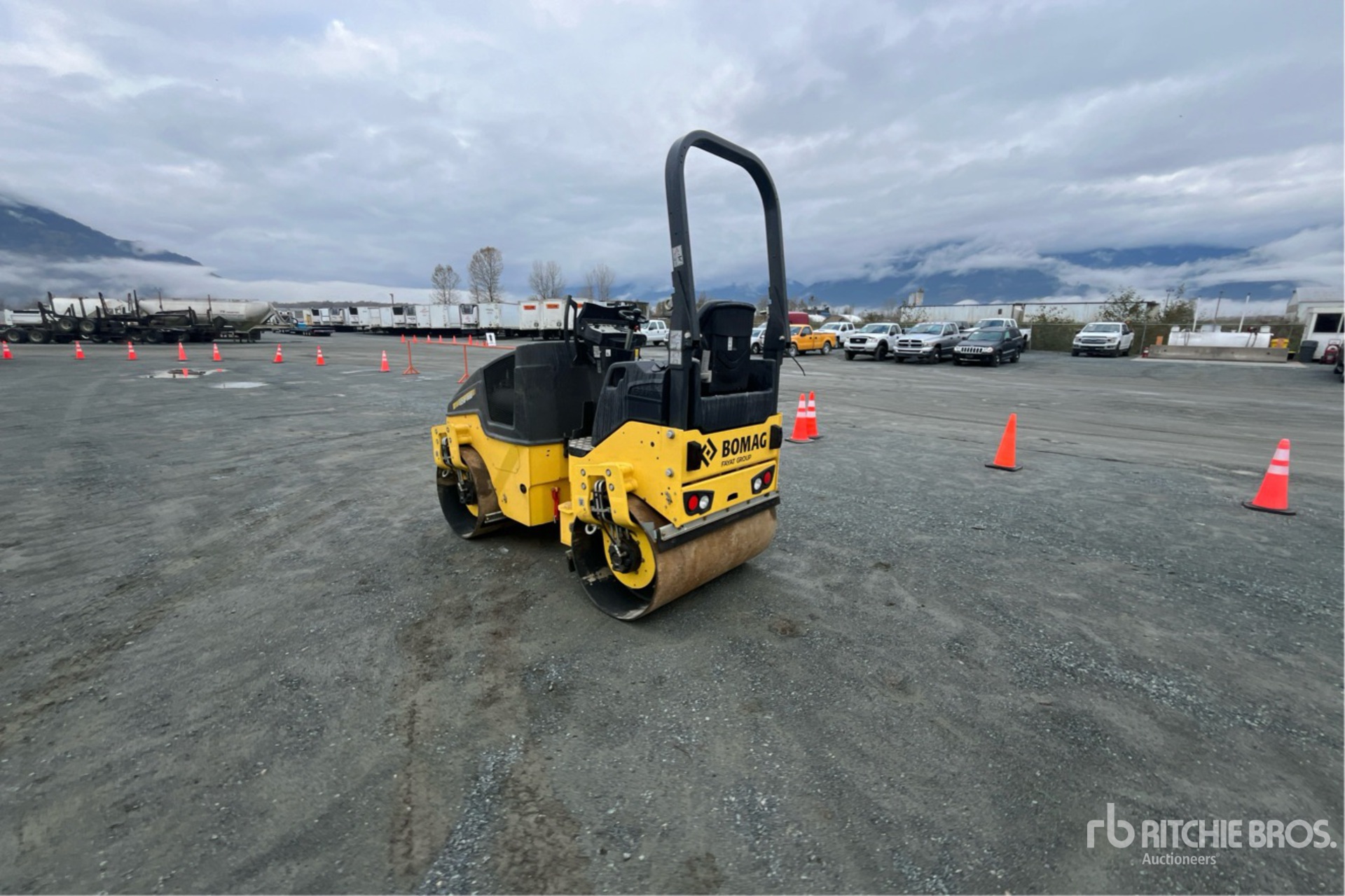 2024 Bomag BW120AD-5 Double Drum Roller (Unused) | Ritchie Bros ...