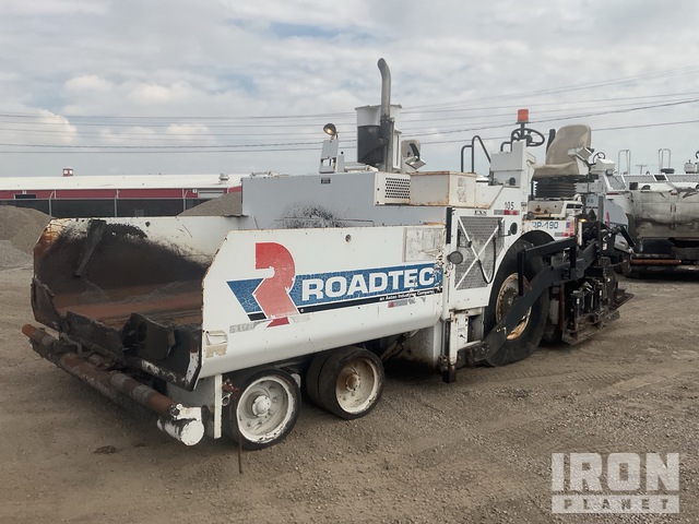 2017 Roadtec RP-190 Wheel Asphalt Paver in Napoleon, Ohio, United ...
