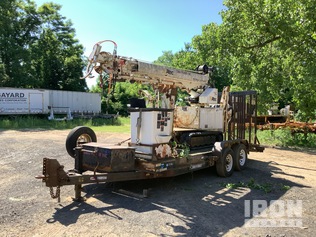 2013 Altec DB37 Tracked Digger Derrick w/ T/A Trailer in Latham, New ...