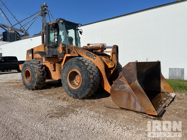 2000 Case 821C Wheel Loader in Union Grove, Wisconsin, United States ...