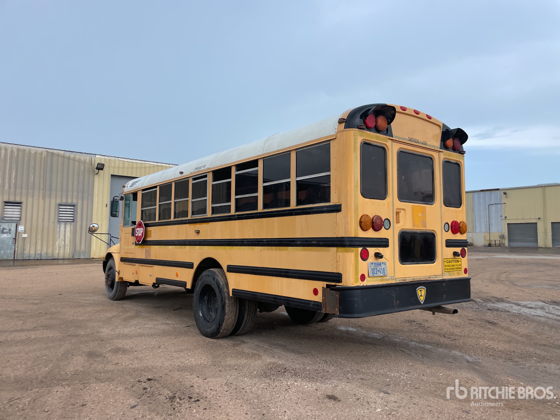 2006 International CE200 4x2 31-Seat School Bus | Ritchie Bros. Auctioneers