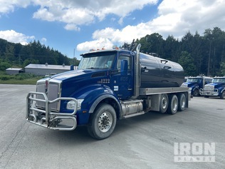 2019 (unverified) Kenworth T880 110 bbl 8x4 Vacuum Tanker Truck in ...