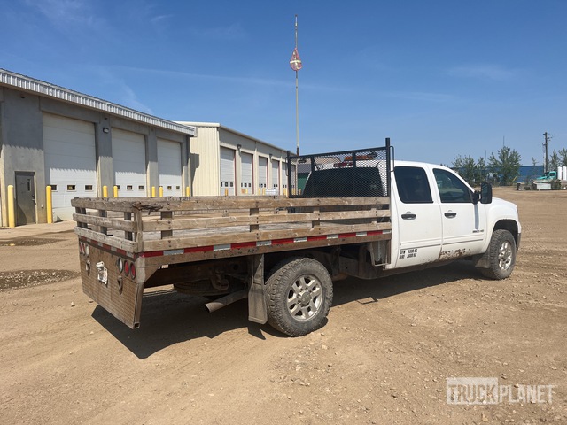 2012 GMC Sierra 3500HD 4x4 Crew Cab Flatbed Truck in Fort MacMurray ...
