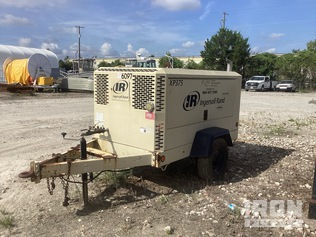 2010 Ingersoll-Rand XP375WIR-T3 375 cfm Mobile Air Compressor in ...