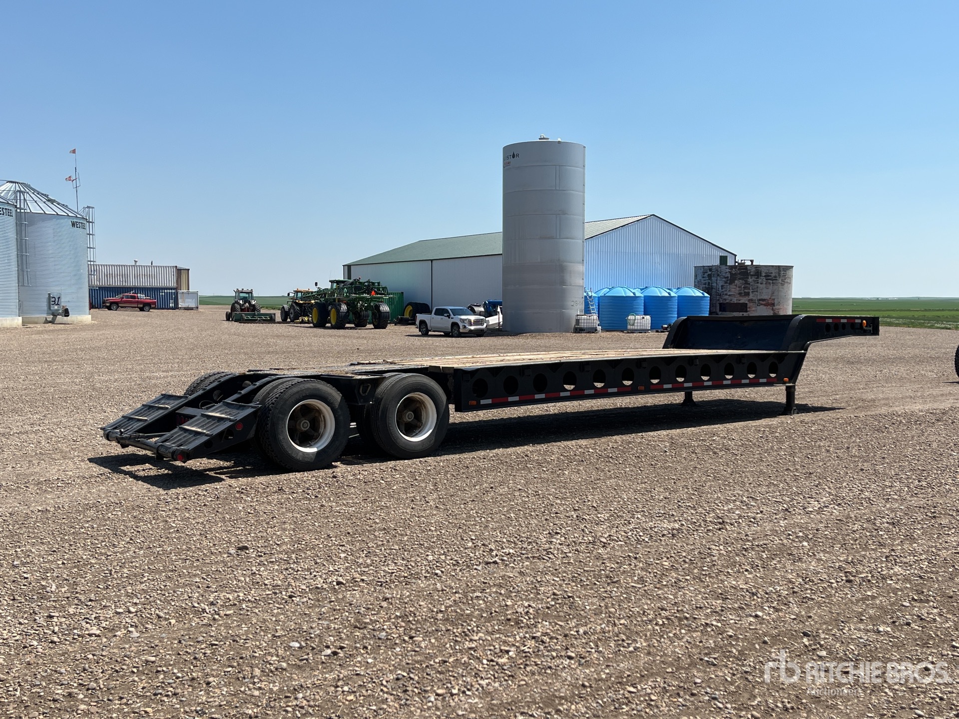 1985 Trail-Eze 42 ft T/A Single Drop Step Deck Trailer | Ritchie Bros ...