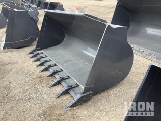 CNH America 120 in 3.8 cyd Wheel Loader Bucket - Fits Case 921, Medford ...