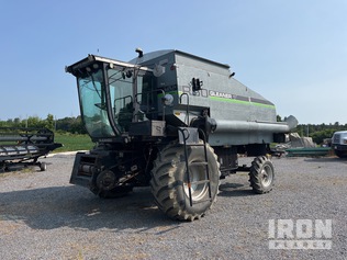 1990 Gleaner R50 Combine Harvester in Almonte, Ontario, Canada ...