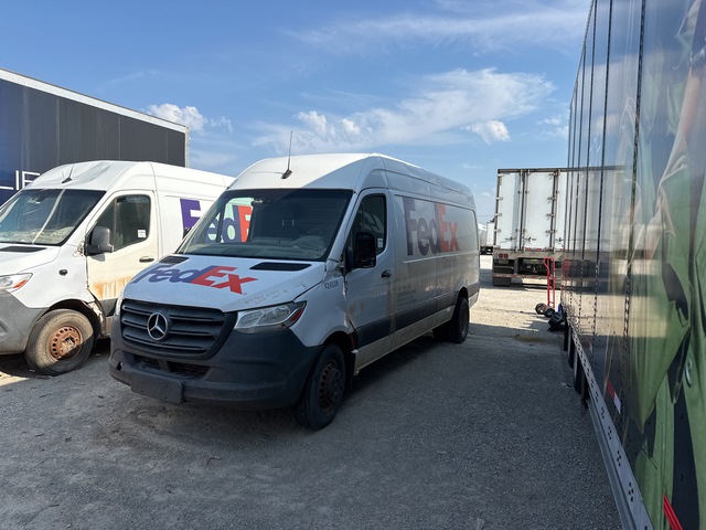 Government Vans: Passenger, Step Vans & Cargo | GovPlanet