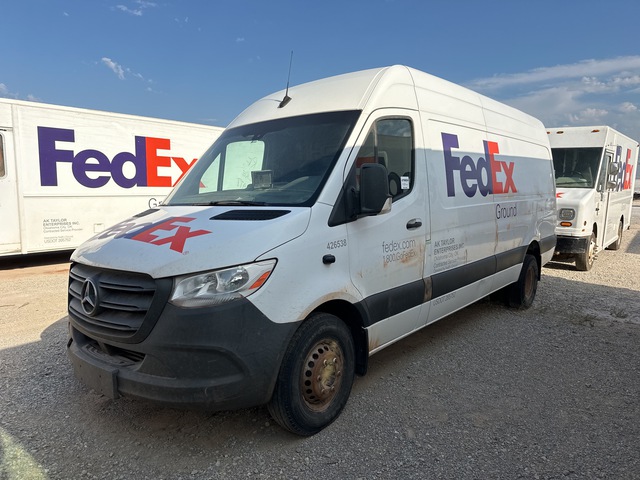 Government Vans: Passenger, Step Vans & Cargo | GovPlanet