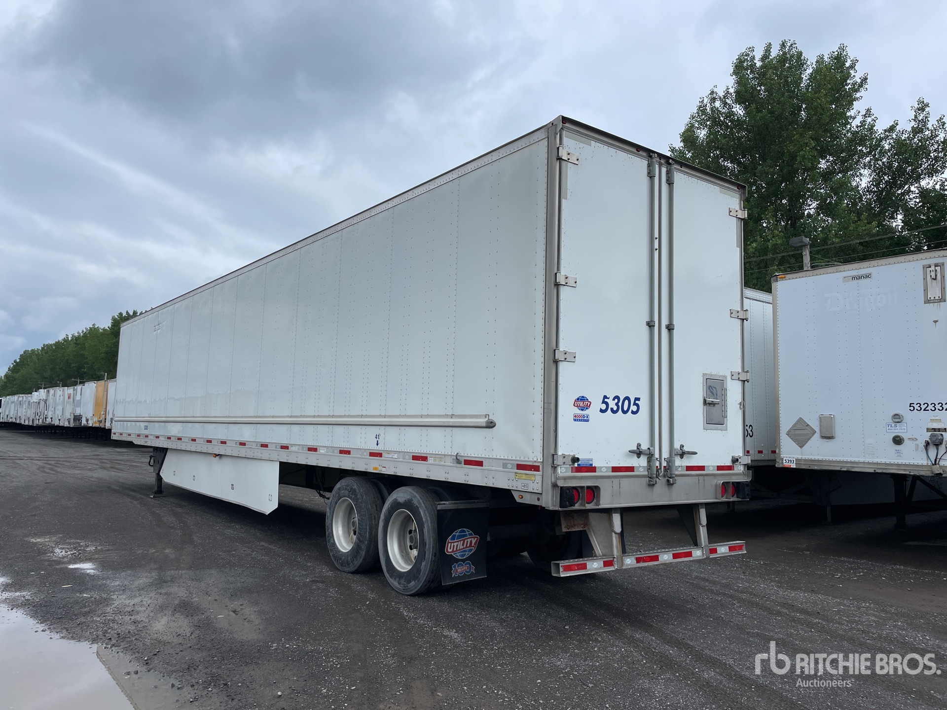 2019 Utility VS2DX 53 ft x 102 in T/A Van Trailer | Ritchie Bros ...