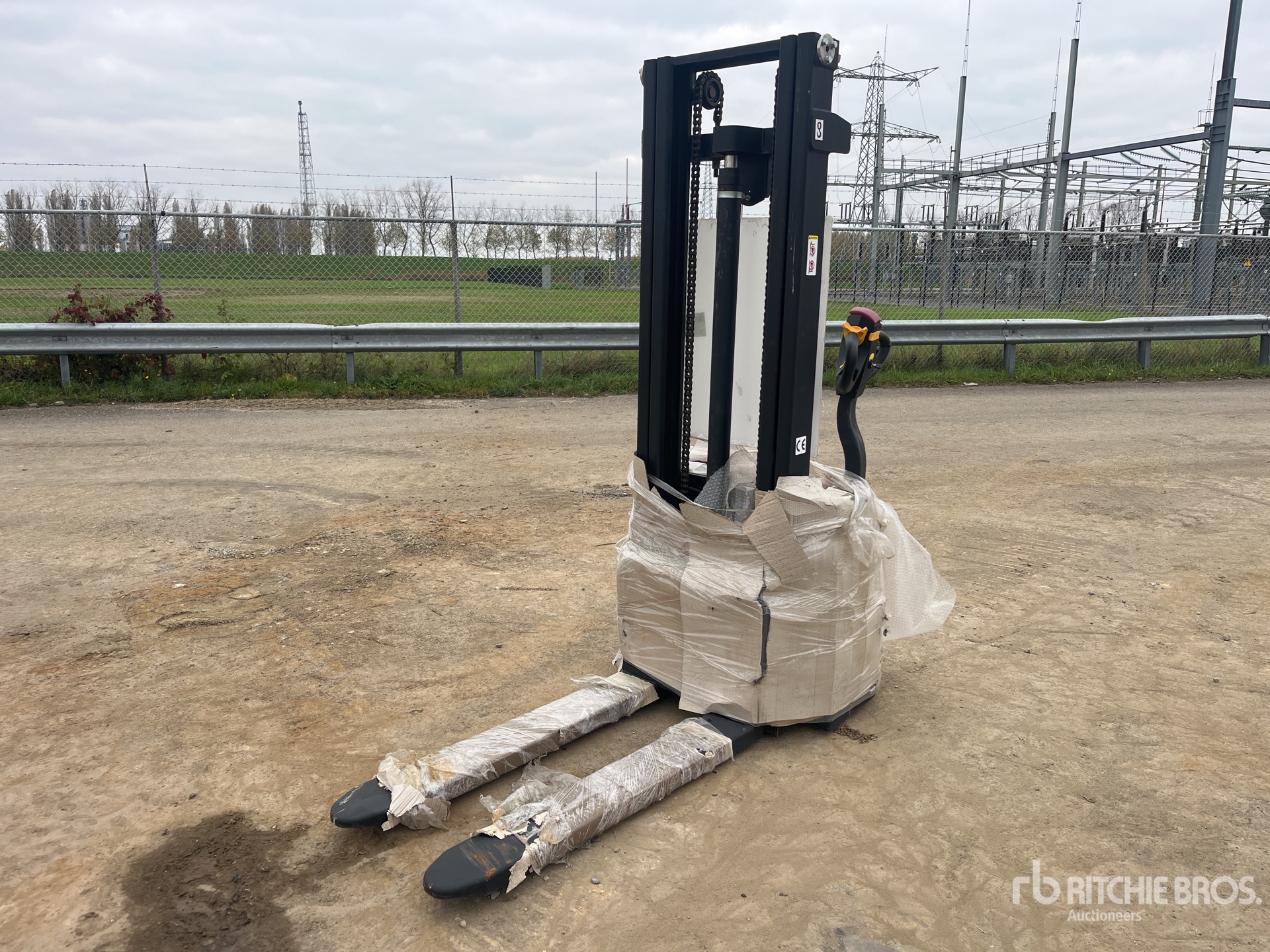 2024 Plus Power ES15-ES 1500 kg Electric Stacker (Unused) | Ritchie ...