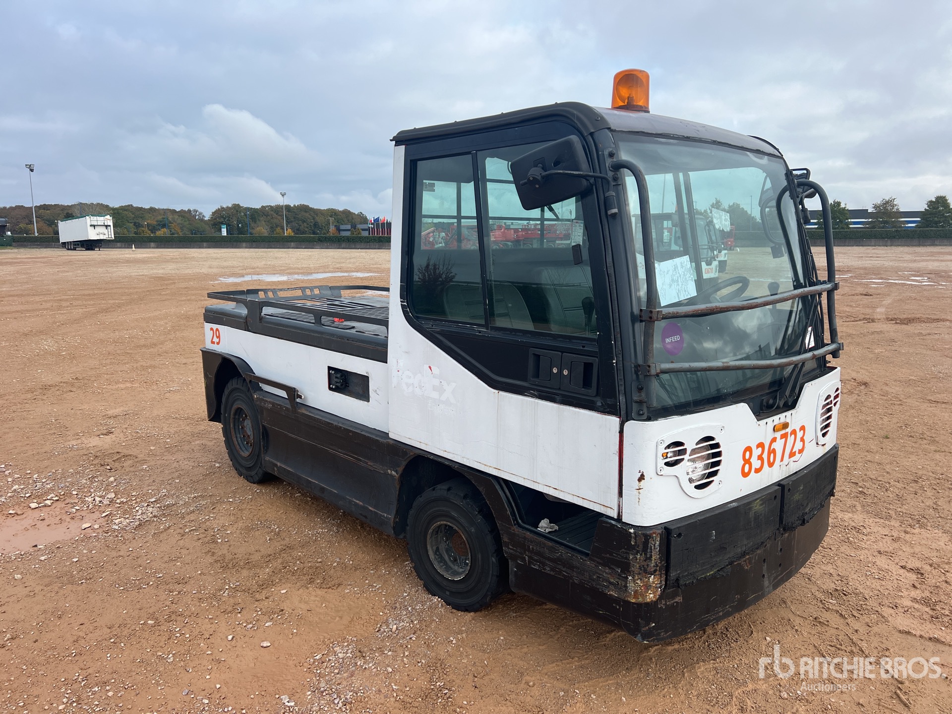 2008 Linde P250-LBW Vehicule Utilitaire De Traction Tracteur remorqueur ...
