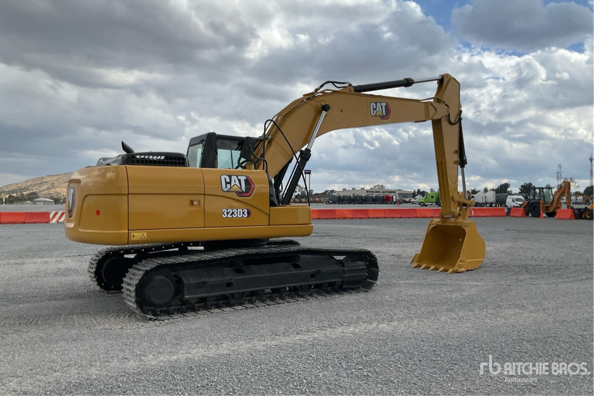 2021 Cat 323D3 Excavadora Hidráulica / Excavadora de Cadenas | Ritchie ...