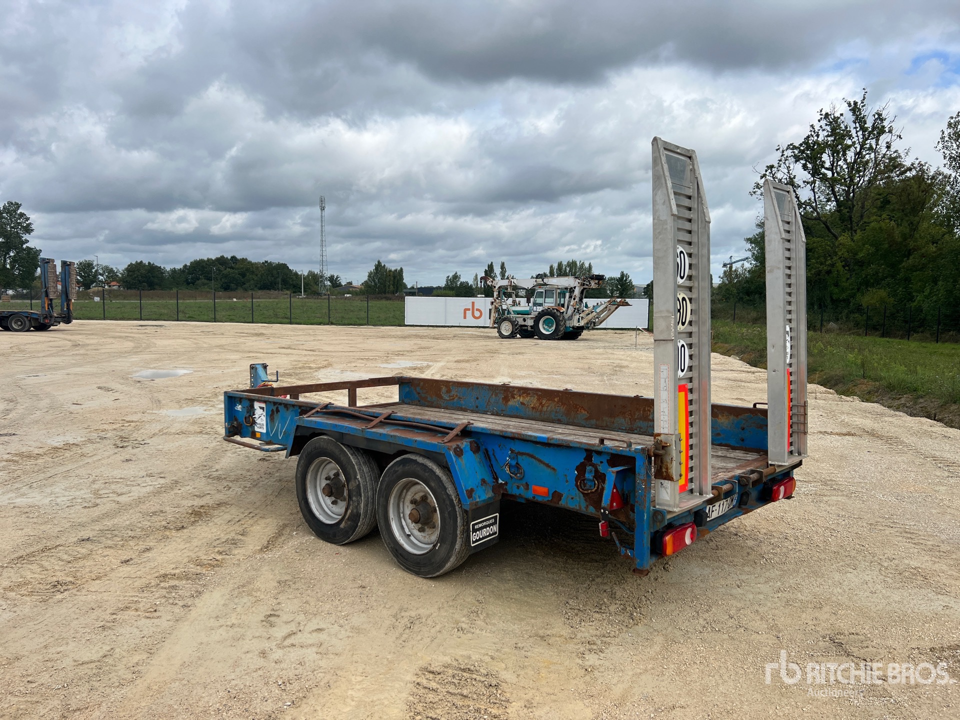 2003 GOURDON PE6000 T/A Remorque Porte Engins 2 Essieux Equipment ...