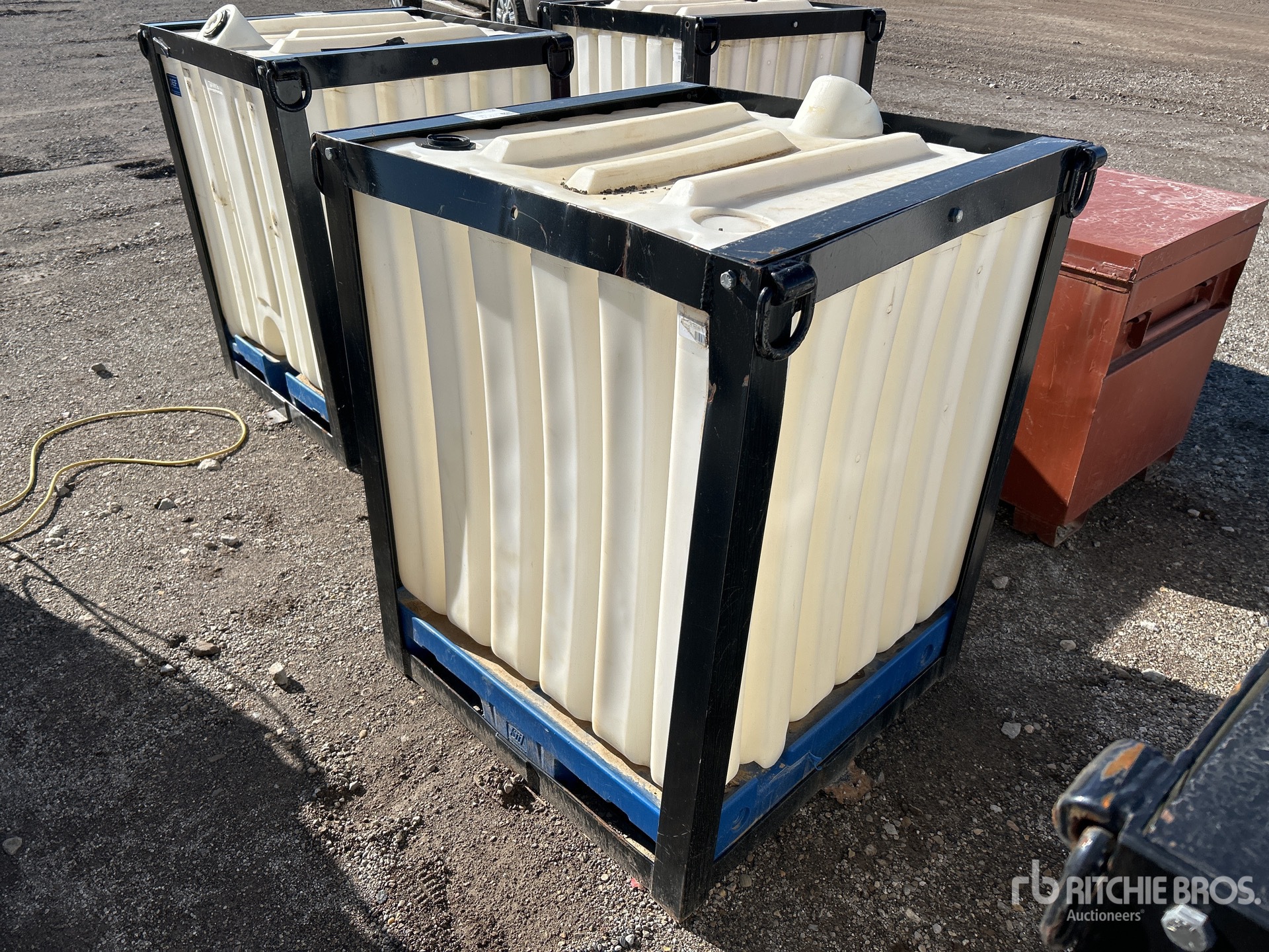 180 gal Skid Mounted DEF Tanque de combustible | Ritchie Bros. Auctioneers