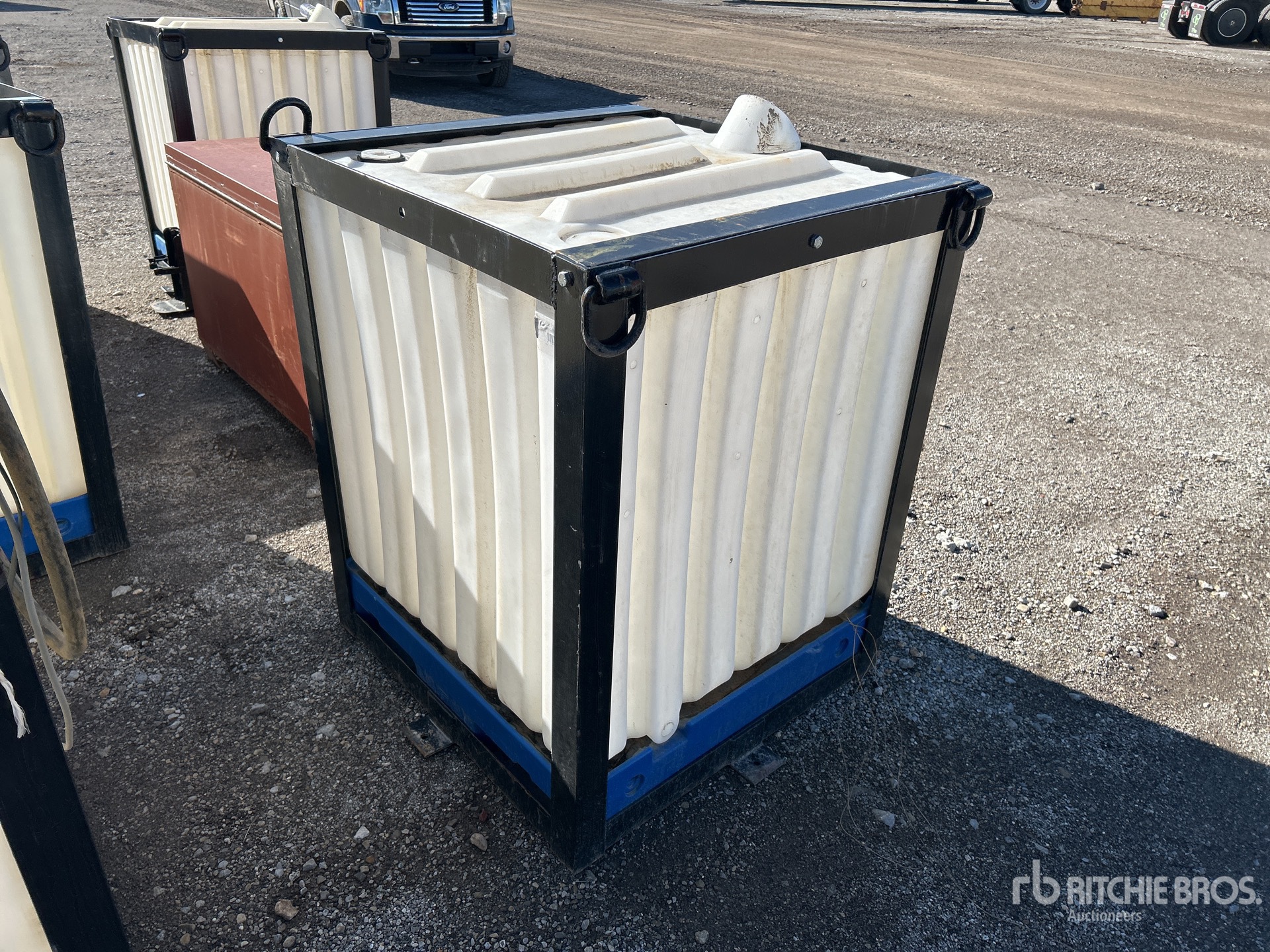 180 gal Skid Mounted DEF Tanque de combustible | Ritchie Bros. Auctioneers