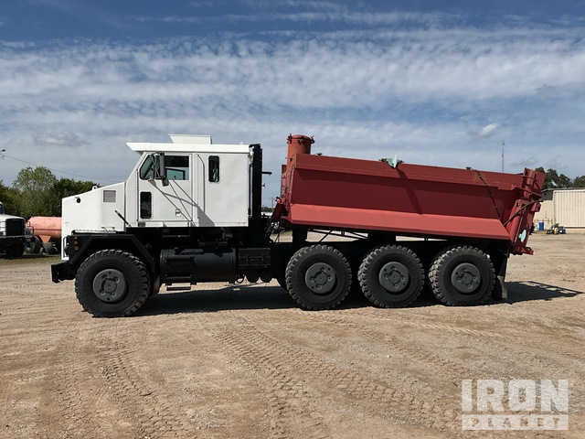 1993 Oshkosh M1070 8x8 Extended Cab Compost Spreader Truck in Wilson ...