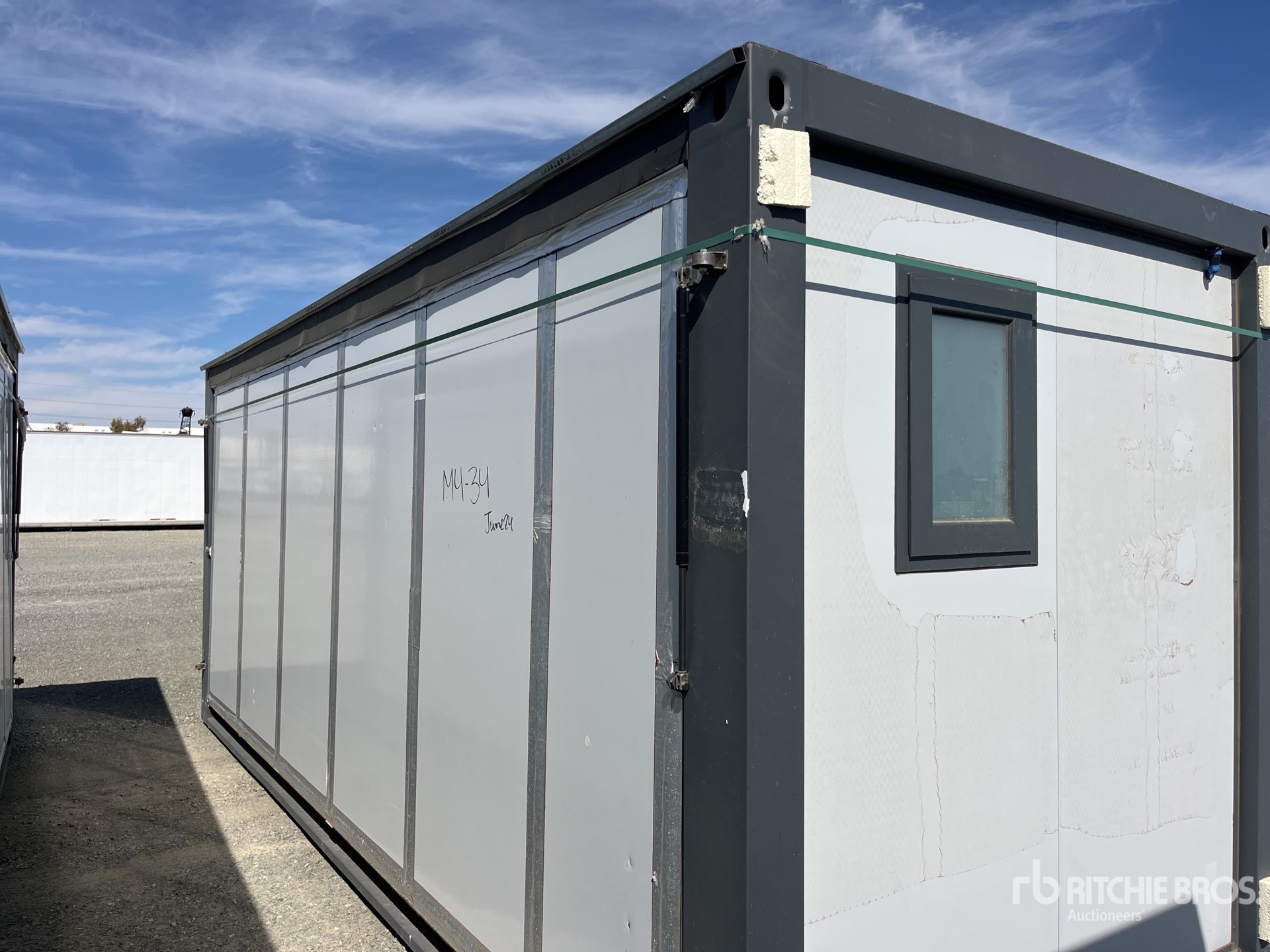 2024 LEVE LE20 19 ft x 20 ft 19 ft x 20 ft Expandable House (Unused ...