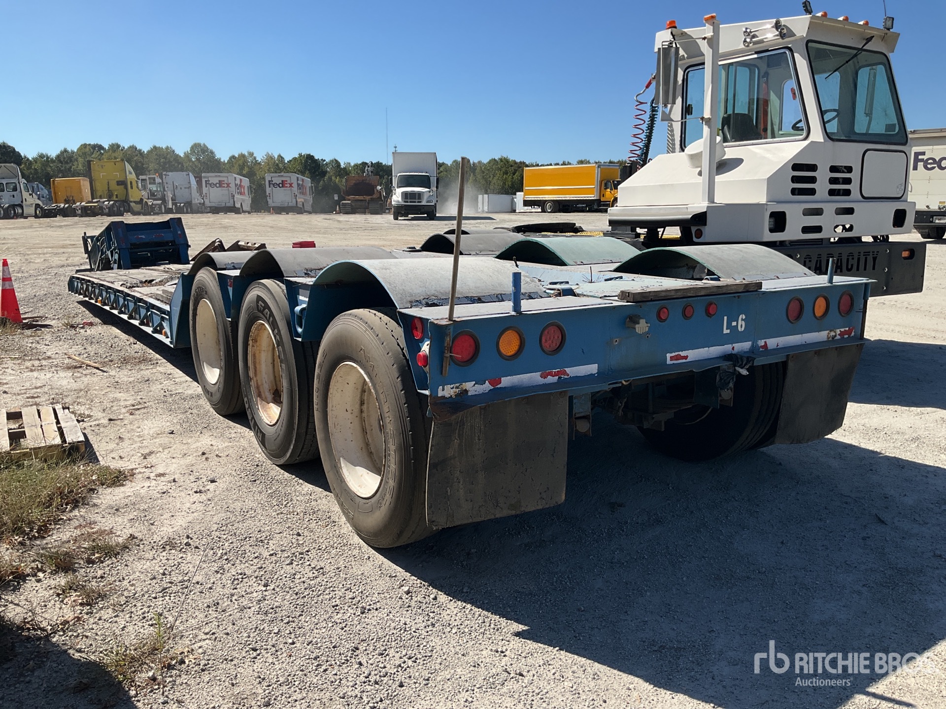 1998 Witzco Challenger 100000 lb Tri/A Single Drop Removable Gooseneck ...