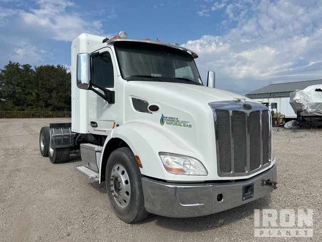 2016 Peterbilt 579 CNG 6x4 T/A Day Cab Truck Tractor in Gary, Indiana ...