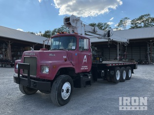Mack DM686S Boom Truck in Nicholasville, Kentucky, United States ...