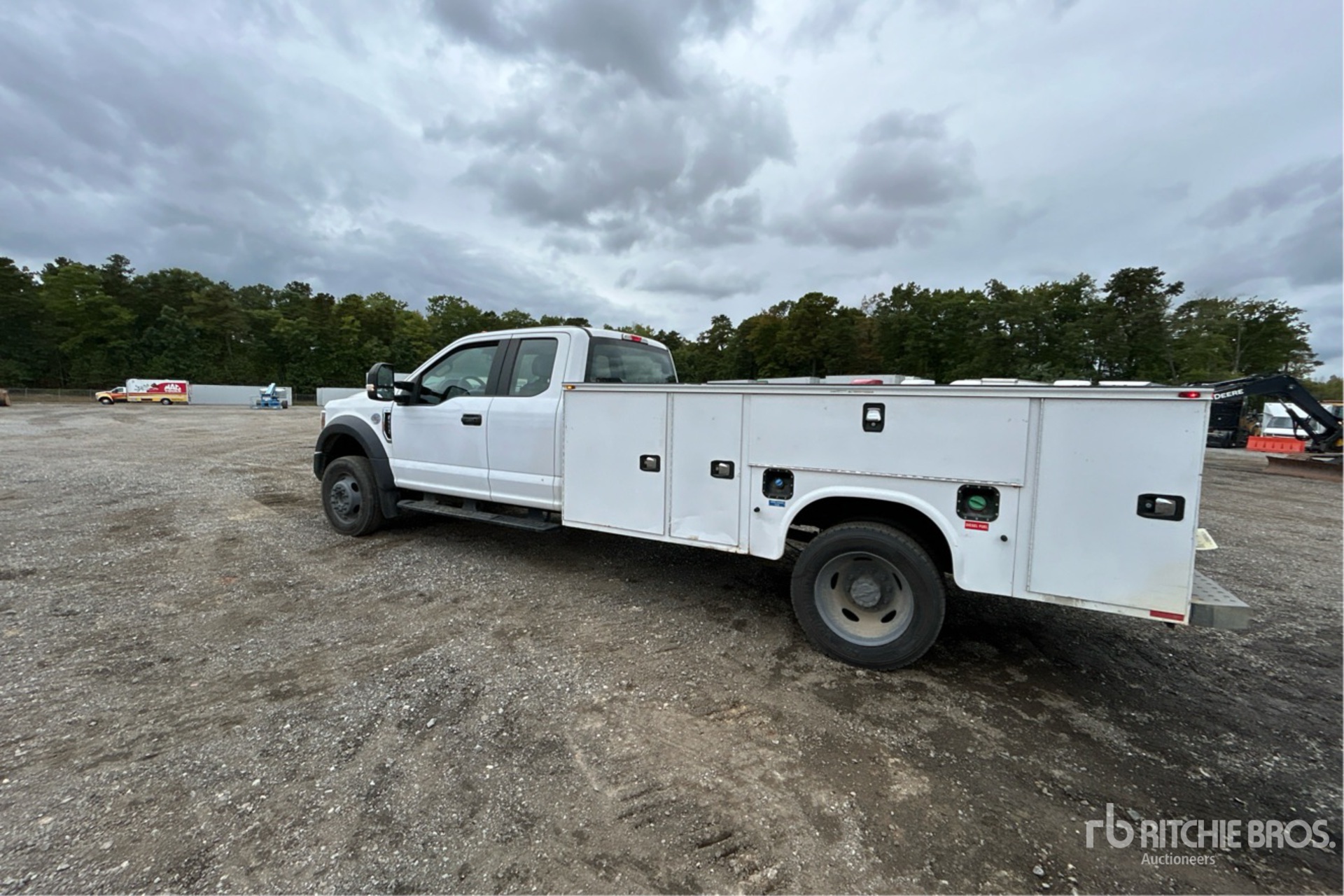 2019 Ford F-550 XL 4x4 Extended Cab Utility Truck | Ritchie Bros ...