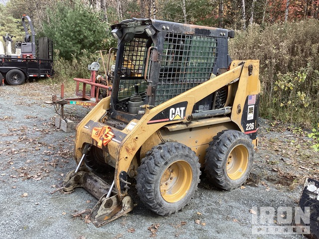 Cat 226 Skid Steer Loader (Inoperable) in Waterford, Vermont, United ...