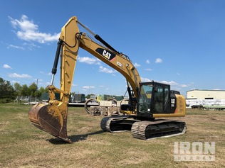 2013 Cat 320E L Tracked Excavator in Dayton, Texas, United States ...