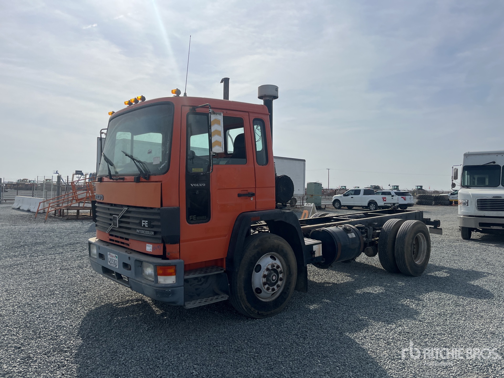 1996 Volvo FE 4x2 COE Cab and Chassis | Ritchie Bros. Auctioneers
