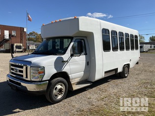 2019 Ford EC4 4x2 25-Seat Bus in Alliance, Ohio, United States ...