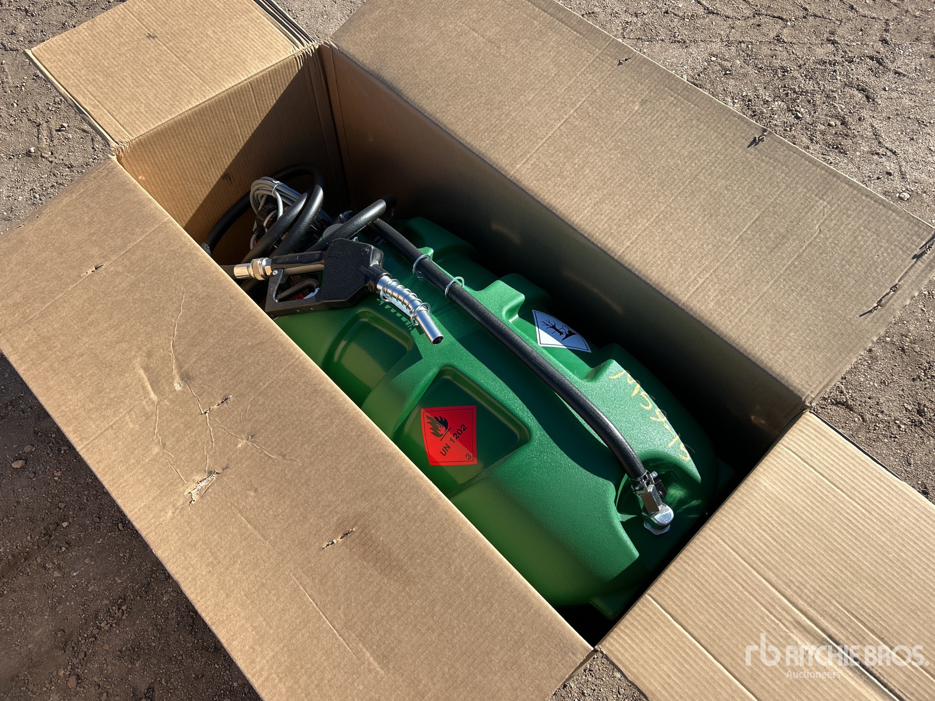 2024 AM Tank 29 gal Poly Tanque (Unused) | Ritchie Bros. Auctioneers