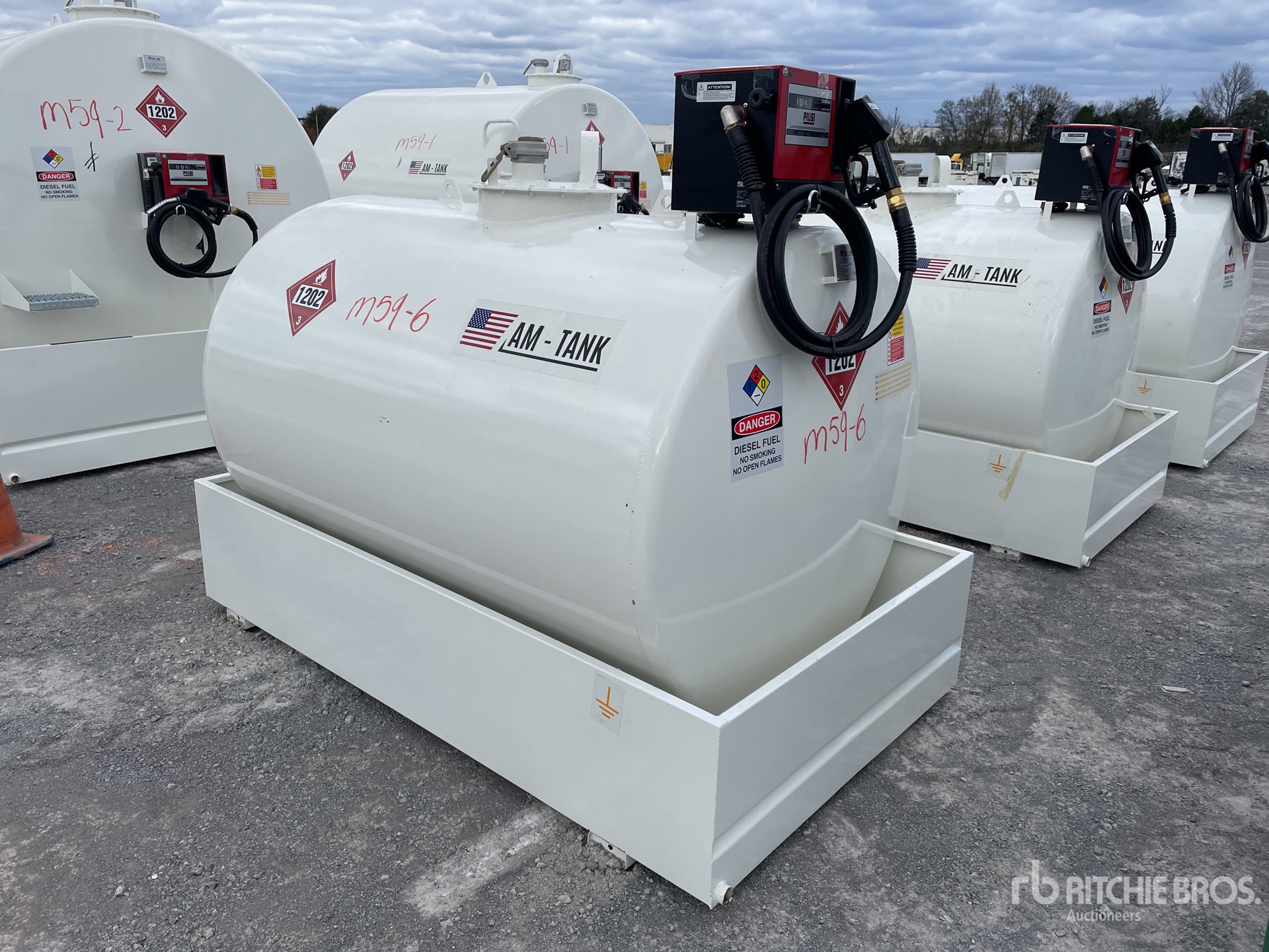 2024 AM Tank AM-TANK600 655 gal Skid Mounted Steel Réservoir de ...