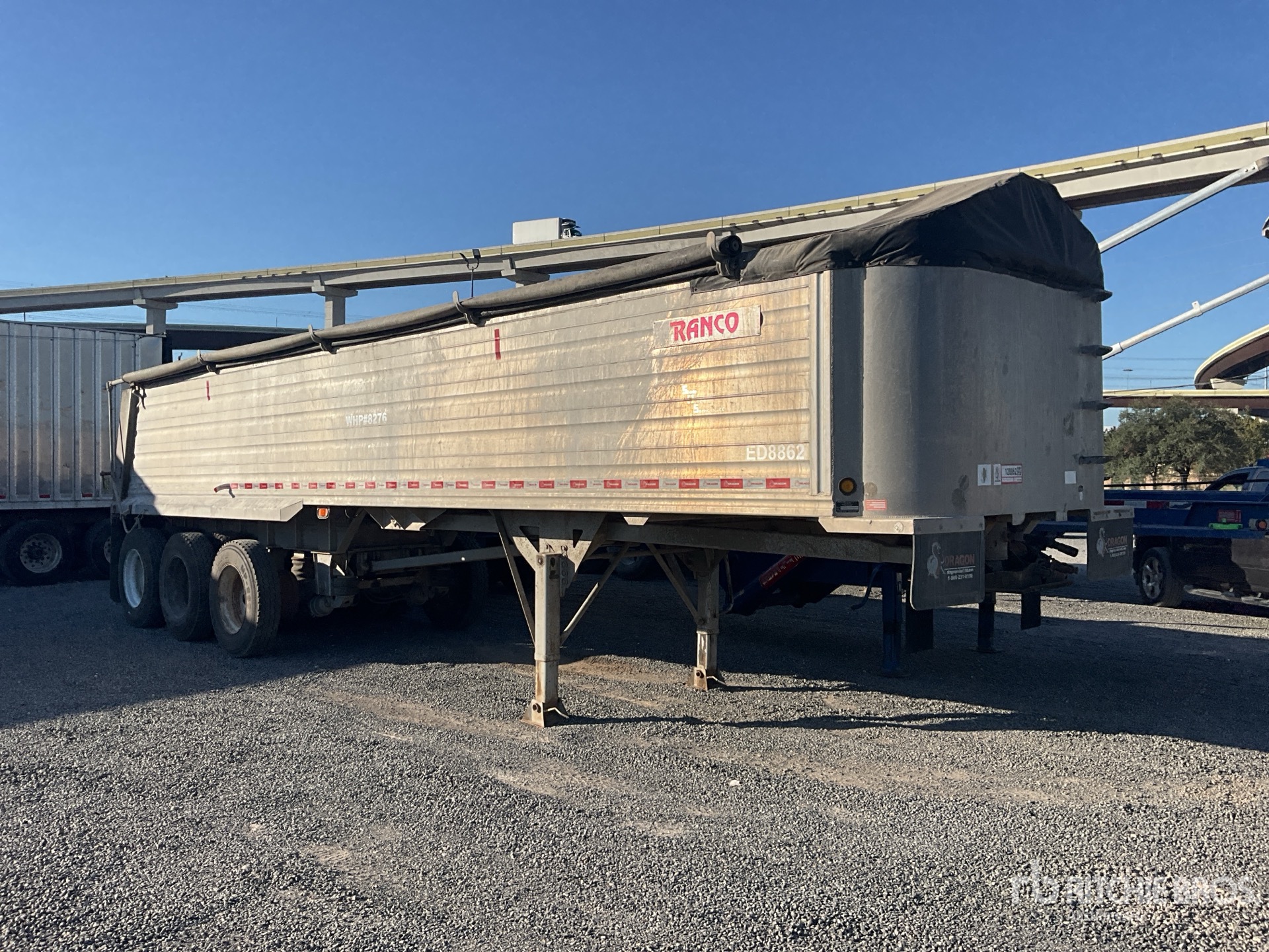 2016 Dragon 34 ft Tri/A Quarter Frame End Dump Trailer | Ritchie Bros ...