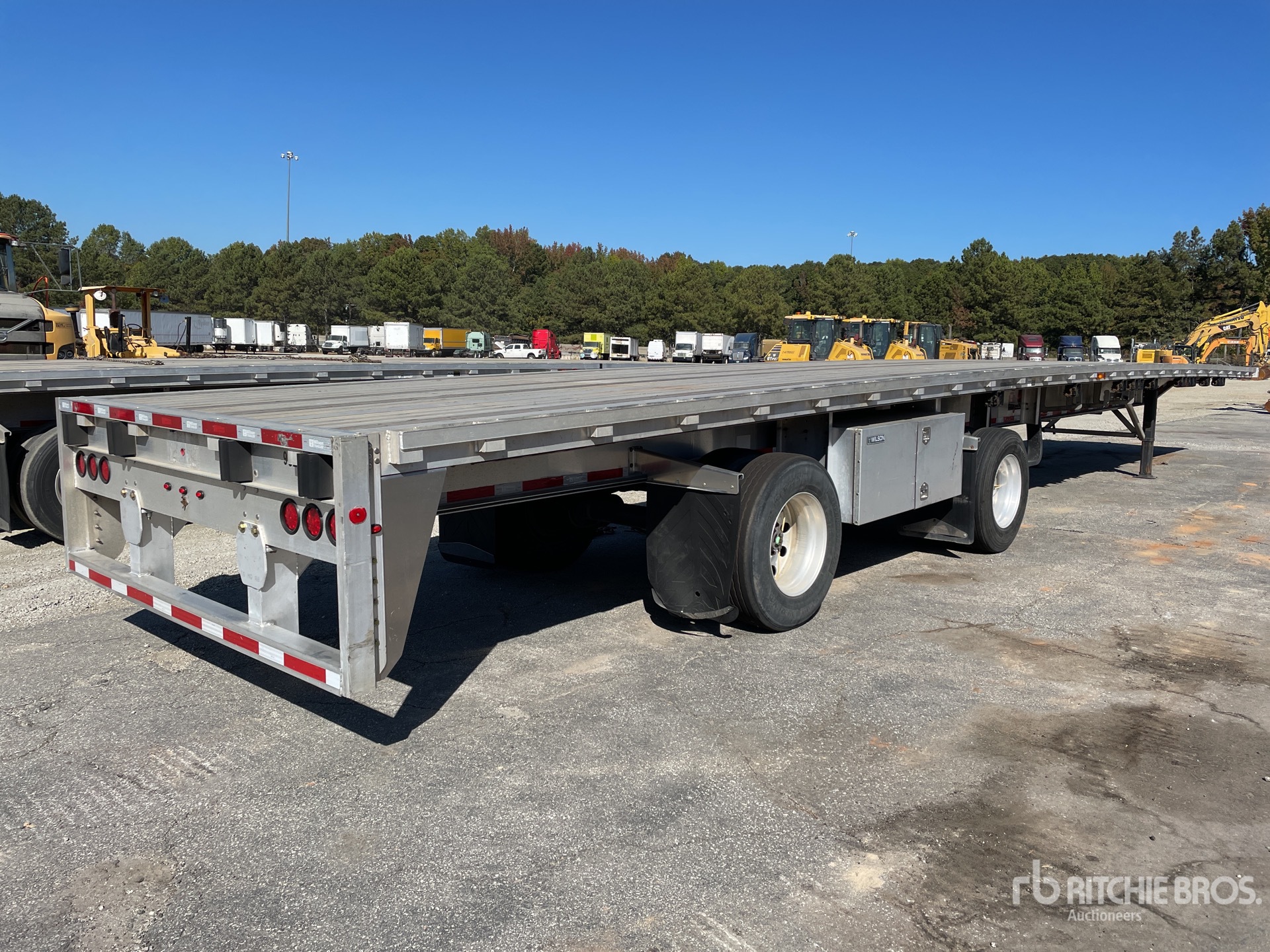 2022 Wilson AF-1080 53 ft T/A Spread Axle Remorque à plateau | Ritchie Bros. Auctioneers