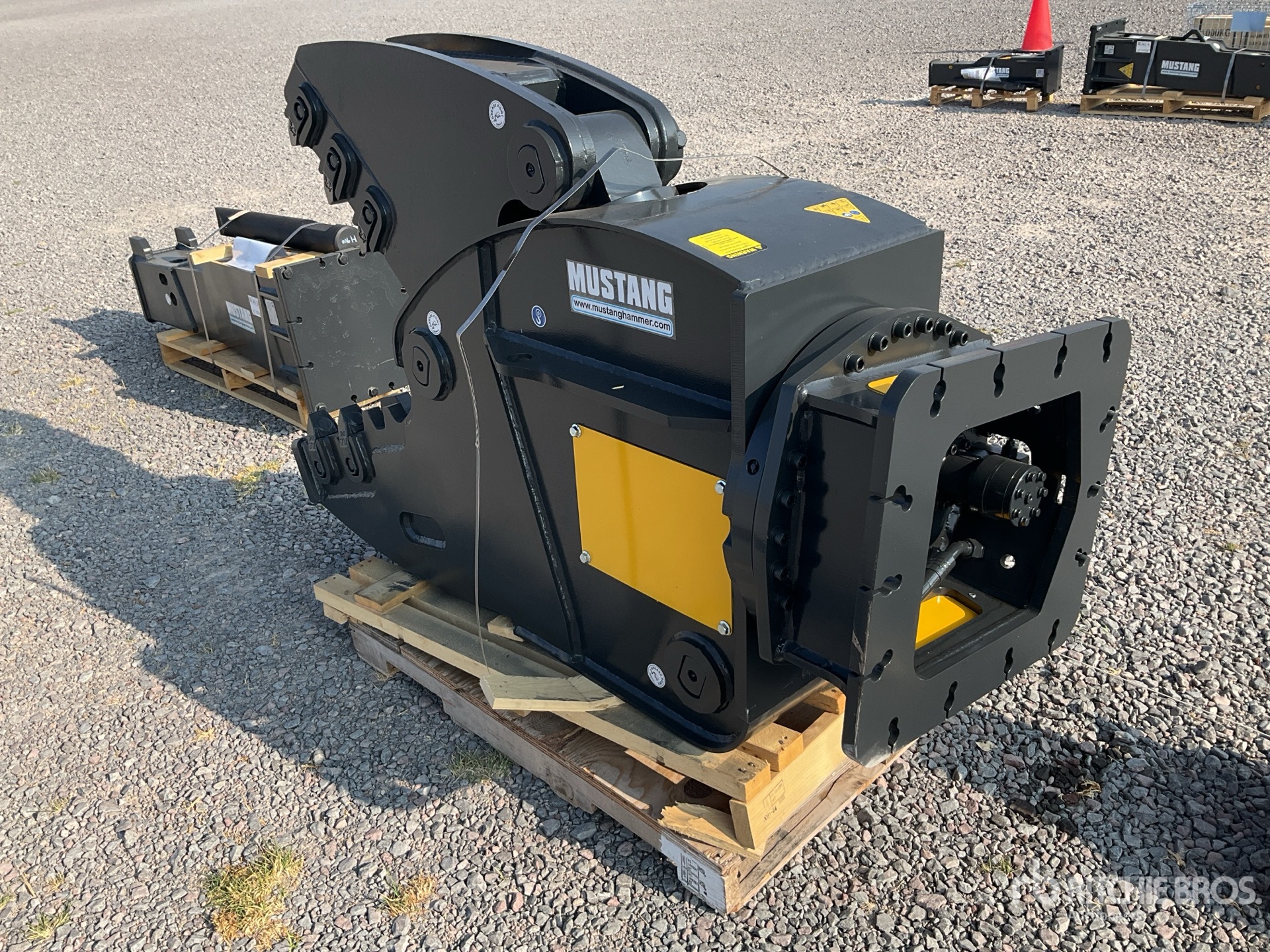 2024 Mustang RH20 Grapa de Demolición (Sin Usar) / Polverizzatore ...