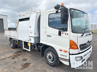 2010 Hino FD 1024 4x2 Tipper Truck in Geelong, Victoria, Australia (Asia-Pacific Item #12530377)