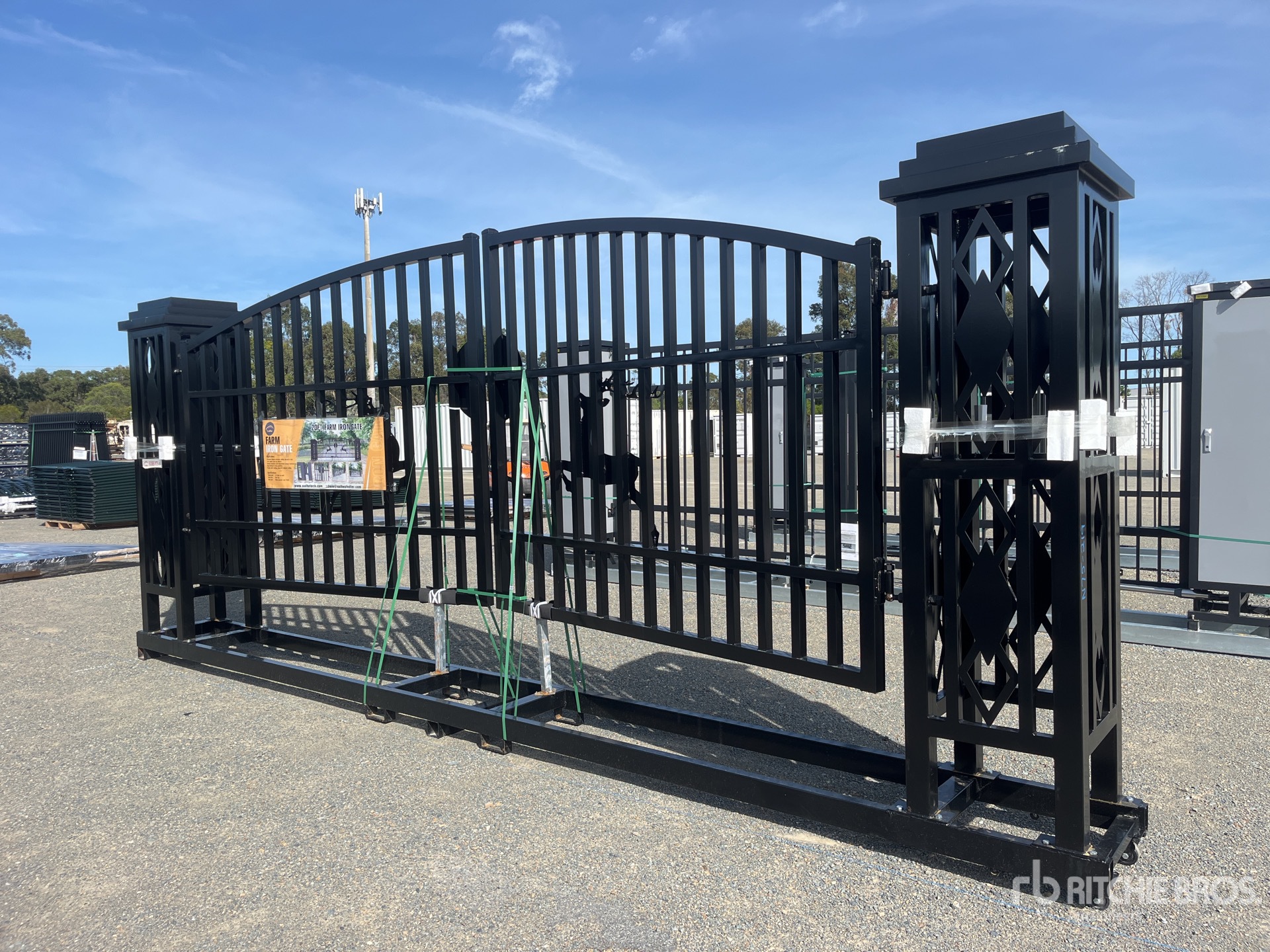 Suihe 20 ft Bi-Parting Driveway Gate (Unused) | Ritchie Bros. Auctioneers
