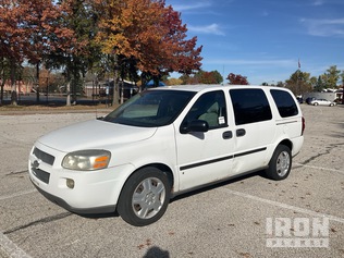 2008 Chevrolet Uplander LS Minivan in Parma Heights, Ohio, United ...