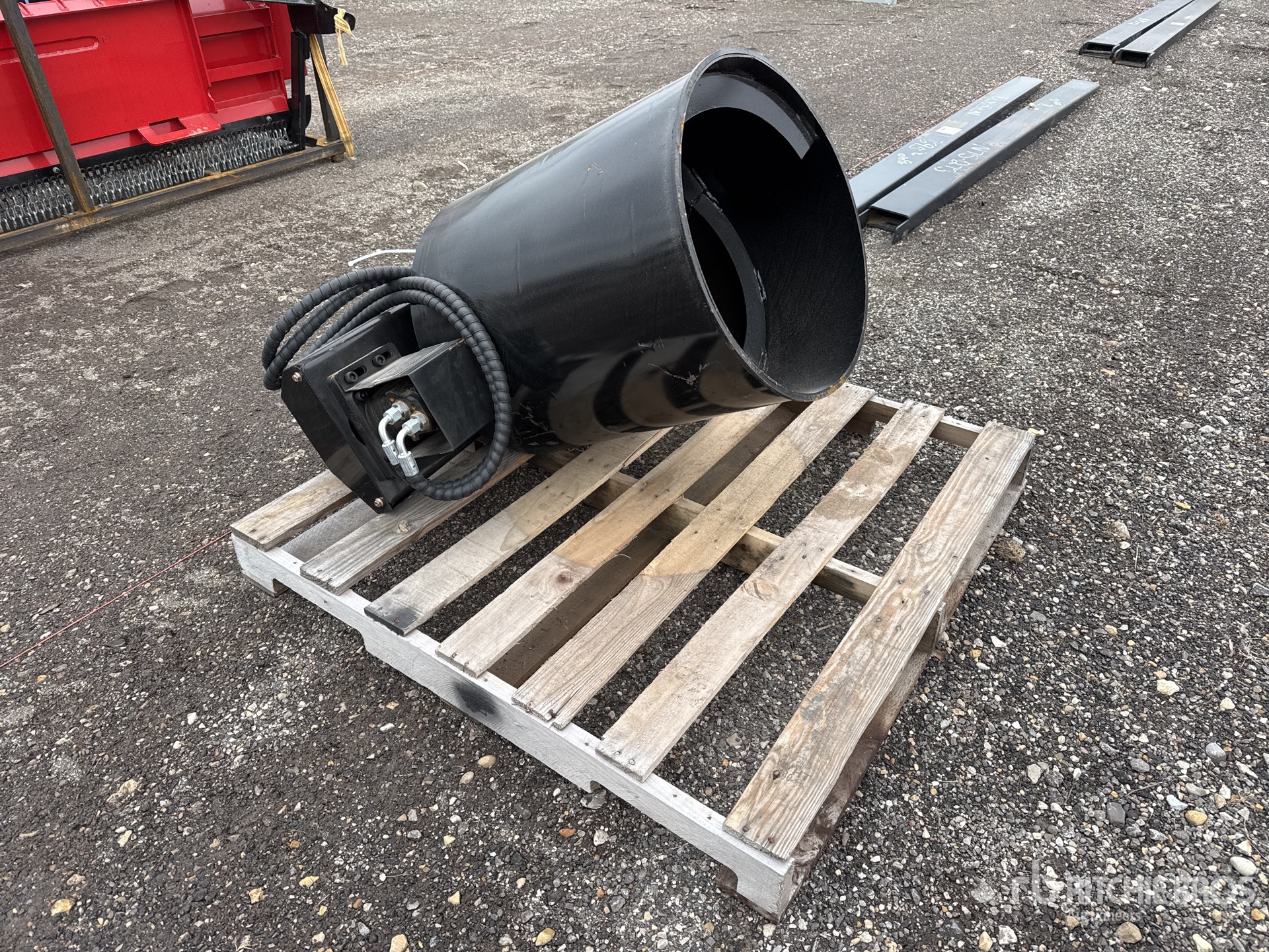 2024 GIYI GY-JBT 24 in Mini Skid Steer Mixing Barrel Divers ...