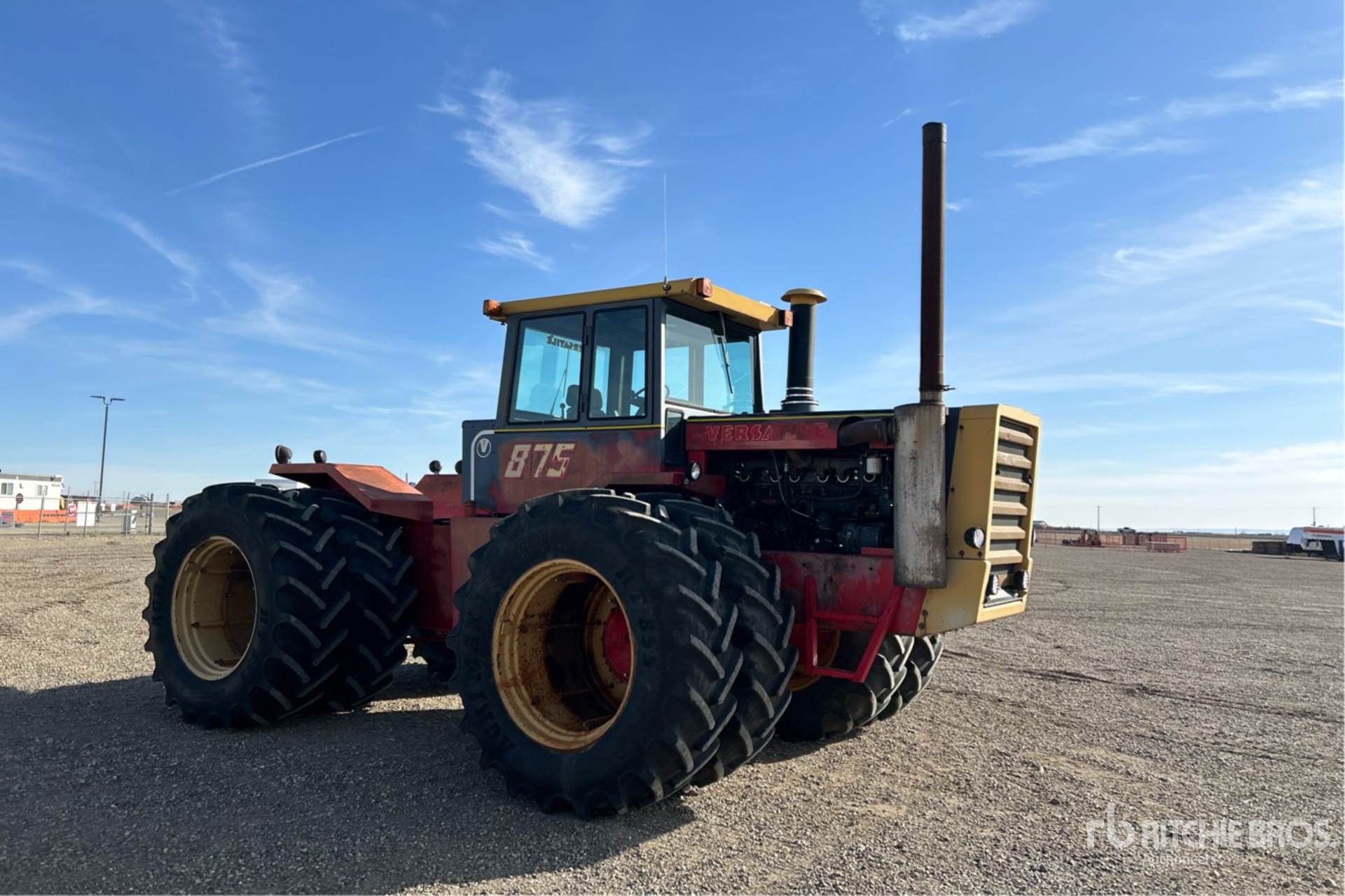 1978 Versatile 875 Articulated Tractor | Ritchie Bros. Auctioneers